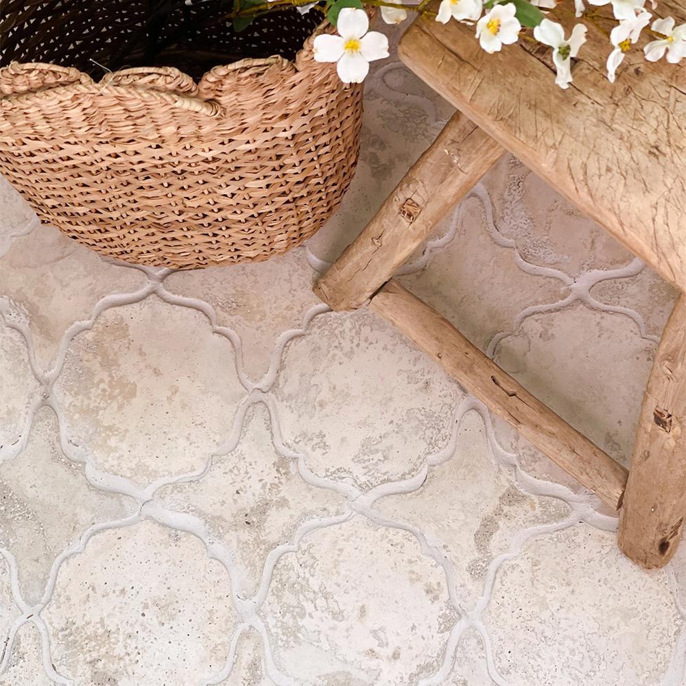 Artillo Arabesque Pattern 13 Concrete Tile | ARTO.com