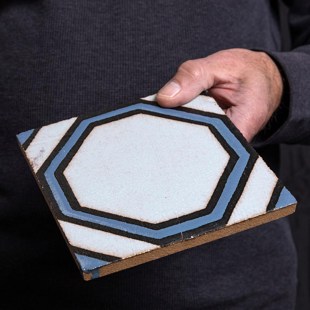 Metolius Ridge Deco Hexagon B | ARTO.com