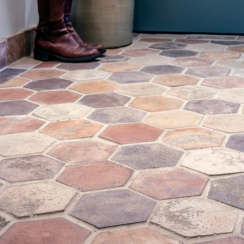 Quick Ship Box Artillo 6" Hexagon Creme Fraiche | ARTO.com